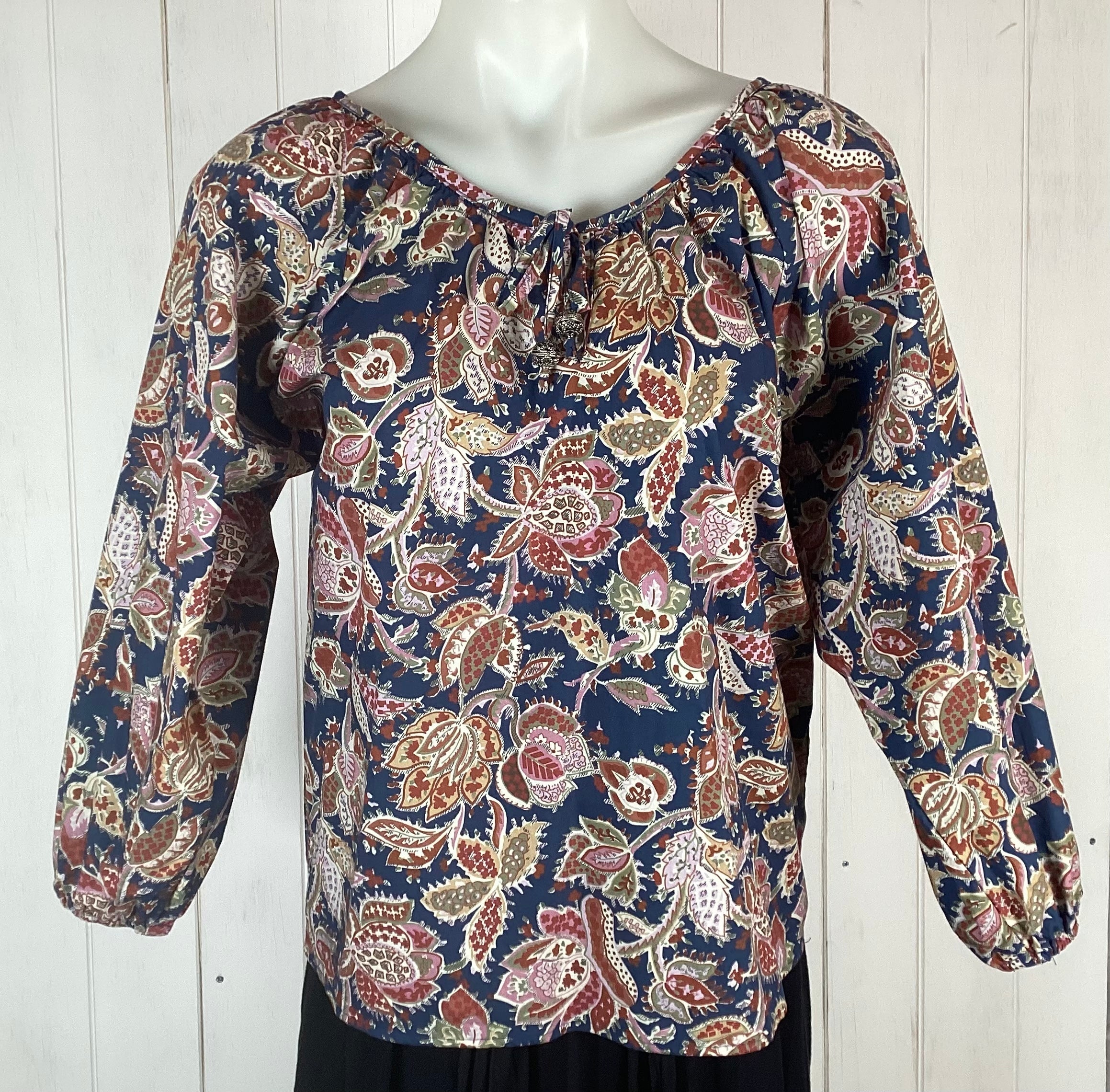 Beeja Top Blue Warratah – The Leisa Tree