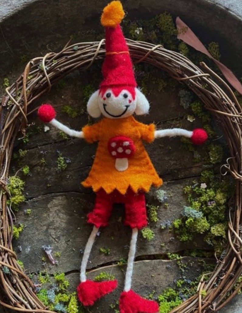 Toadstool Elf – The Leisa Tree